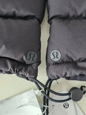 lululemon athletica | Accessories | Nwt Lululemon Black 60 Fill Goose ...